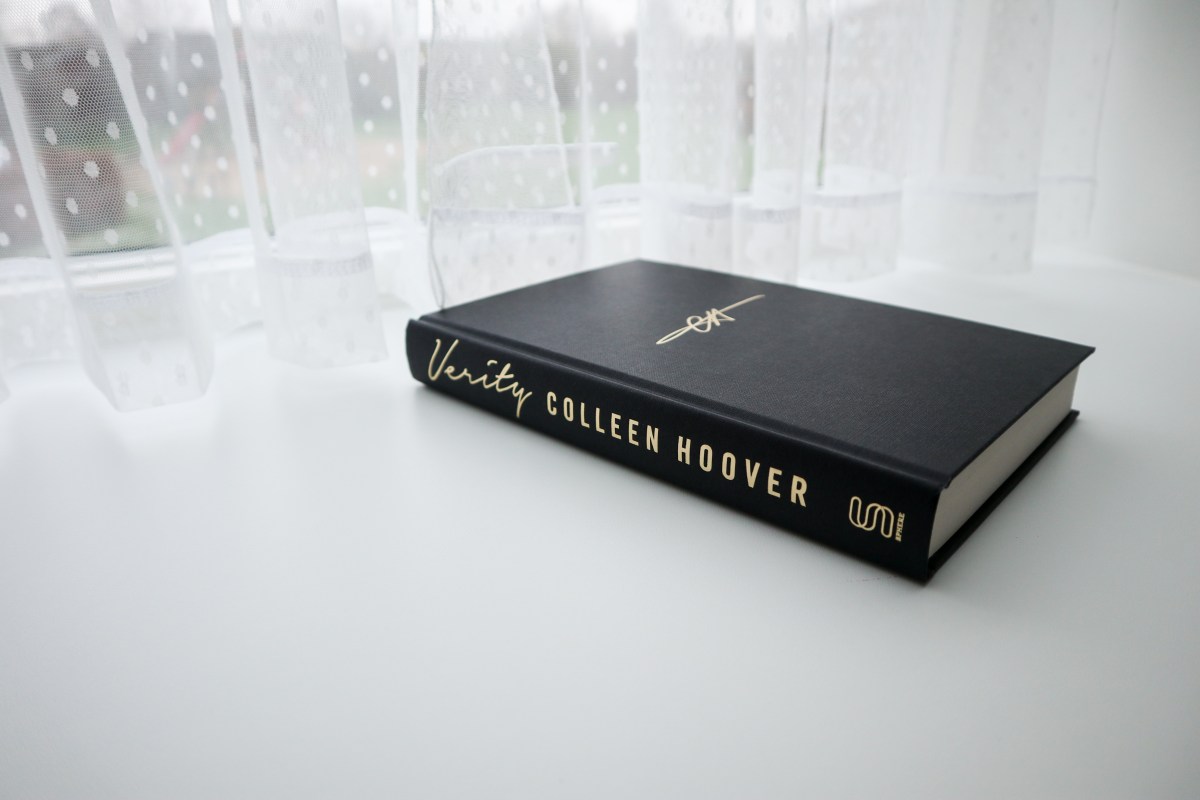 Verity – Colleen Hoover collector’s edition – Anca GV